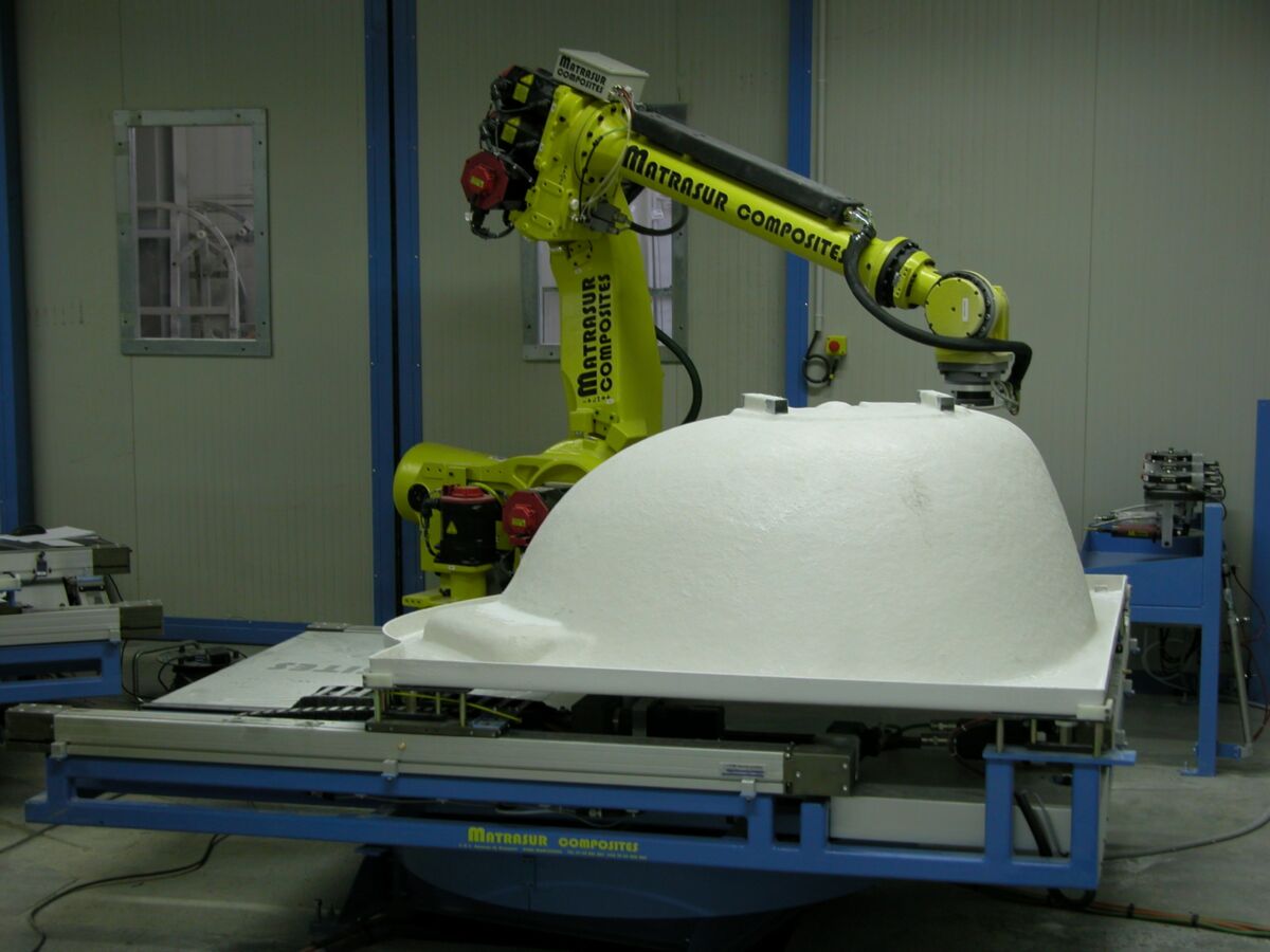 TRIMMING ROBOTS - Matrasur Composites
